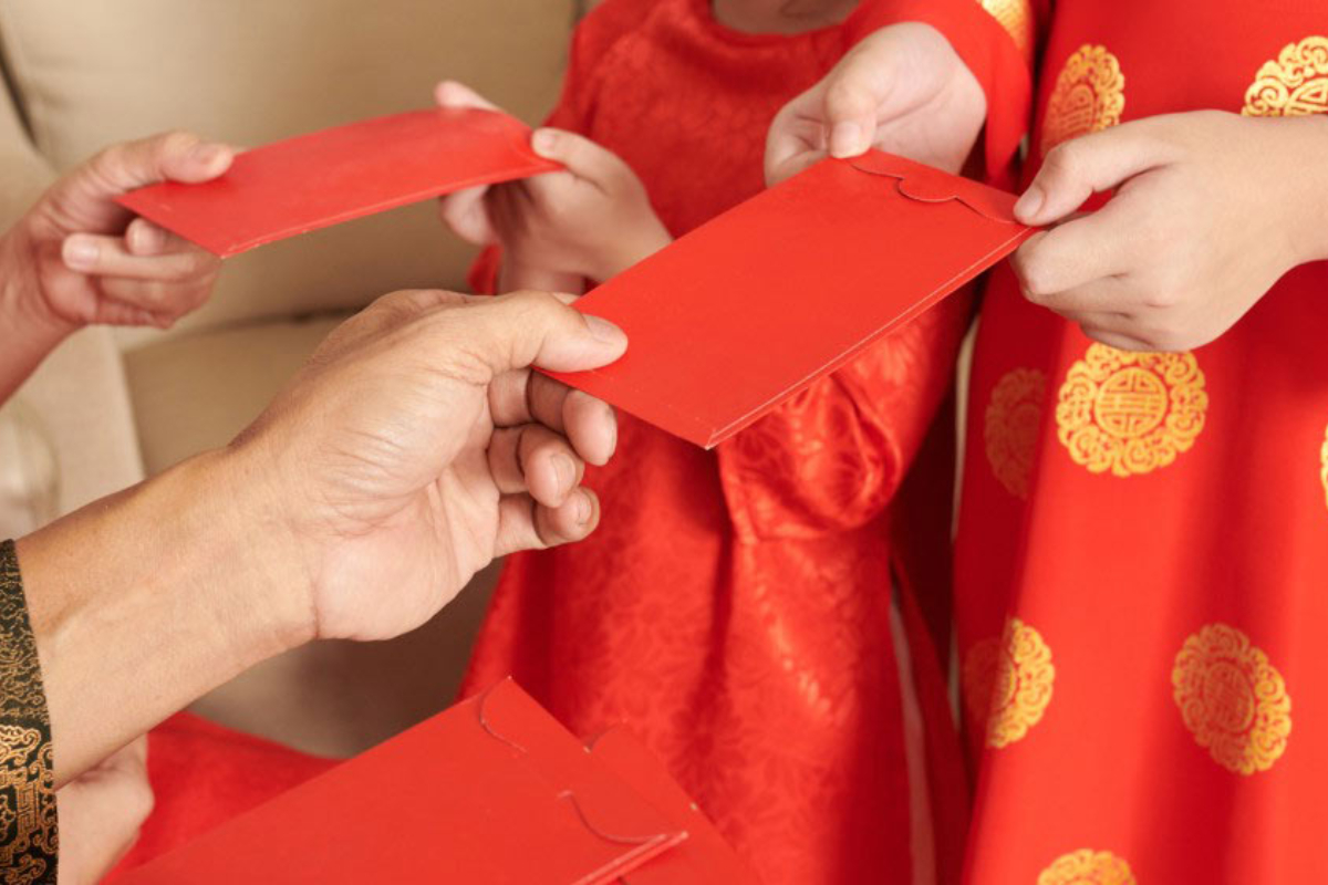 How Red Packet Giving Changed in Rural and Urban China - RedPacket.hk